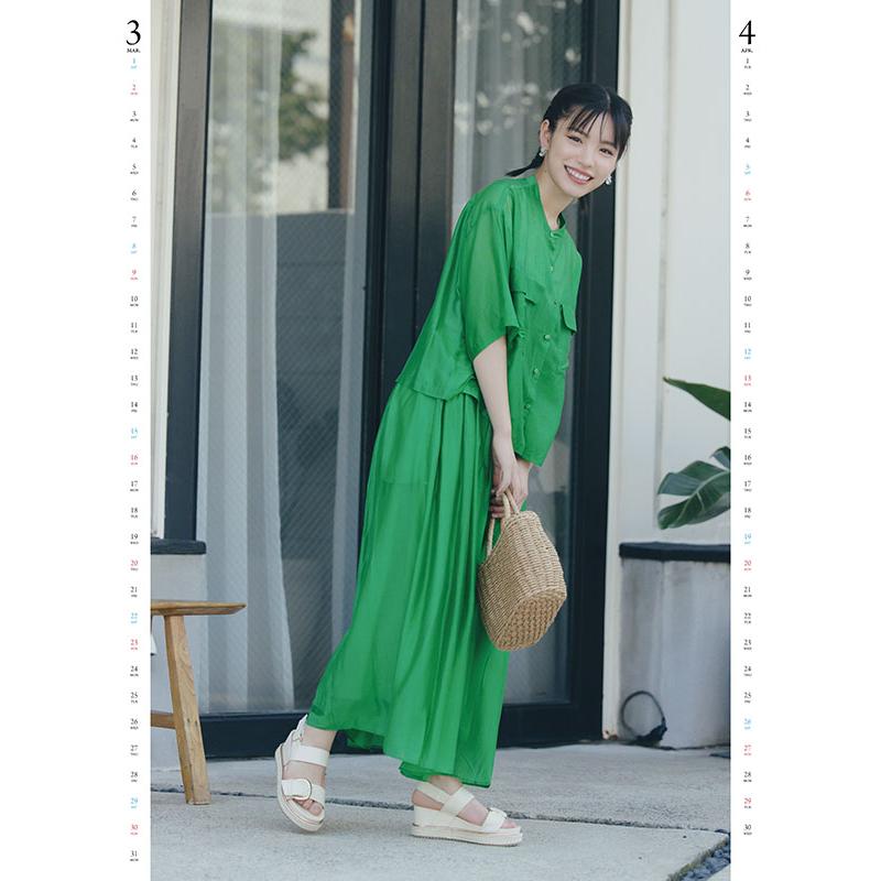 【残りわずか!!】當真あみ 2025年 壁掛けカレンダー CL-176 25CL-0176 : そふと屋プラチナ館 - 通販 - Yahoo!ショッピング