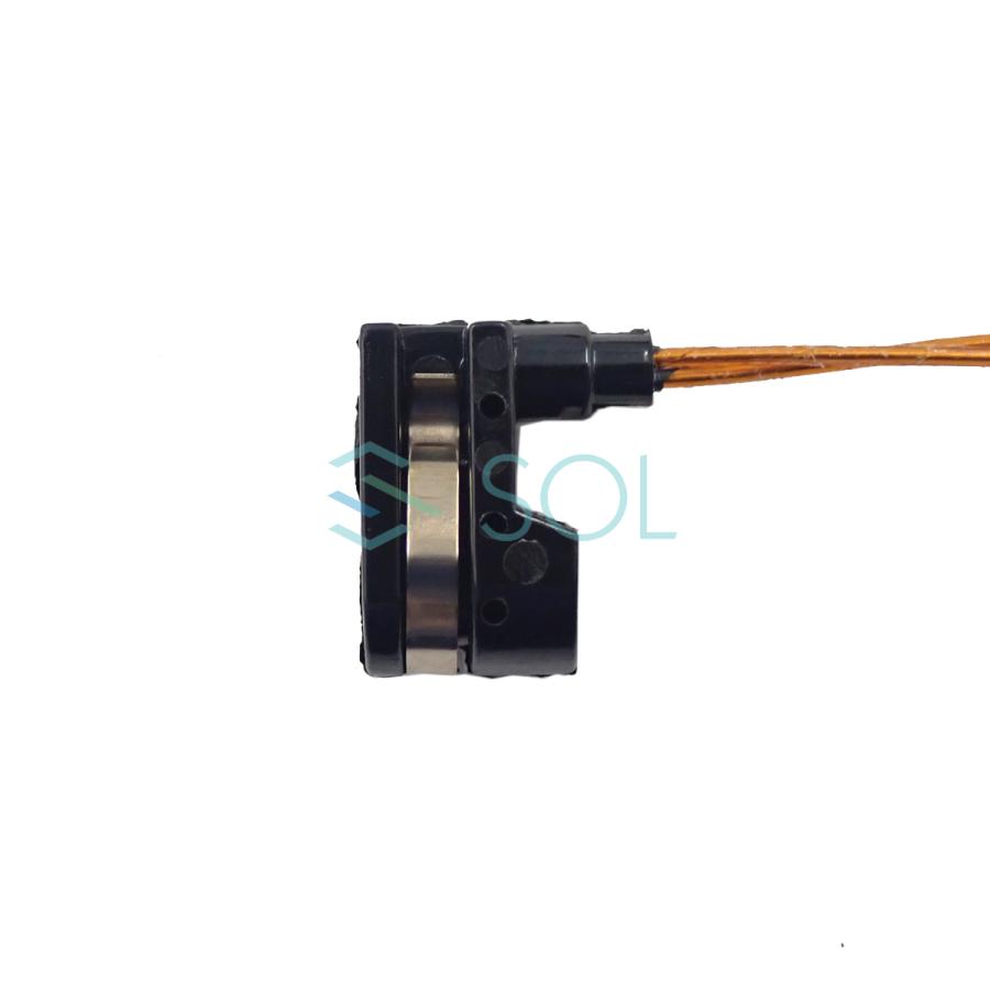 ベンツ W204 W639 フロント ブレーキパッド パッドセンサー付 左右セット C180 V350 0064204320 ...