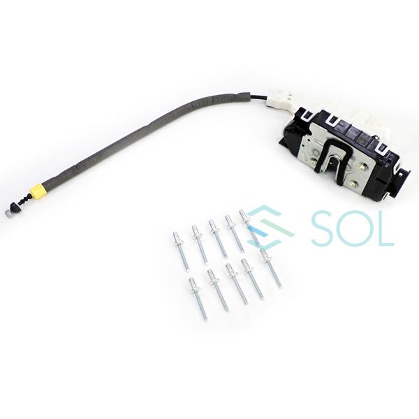 Mercedes-Benz ベンツ W204 W212 W207 フロント ドアロックモジュール 左側 C180 C200 C250 C300 ...