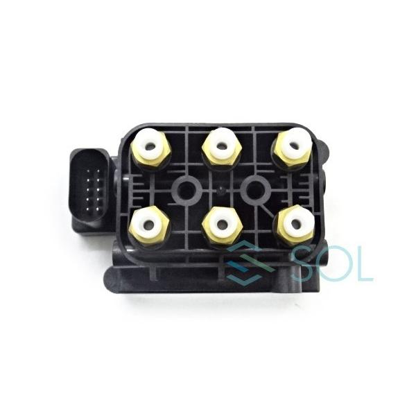 ポルシェ パナメーラ(970) エアサス バルブブロック バルブユニット 97035815302 出荷締切18時 :97035815302 ...