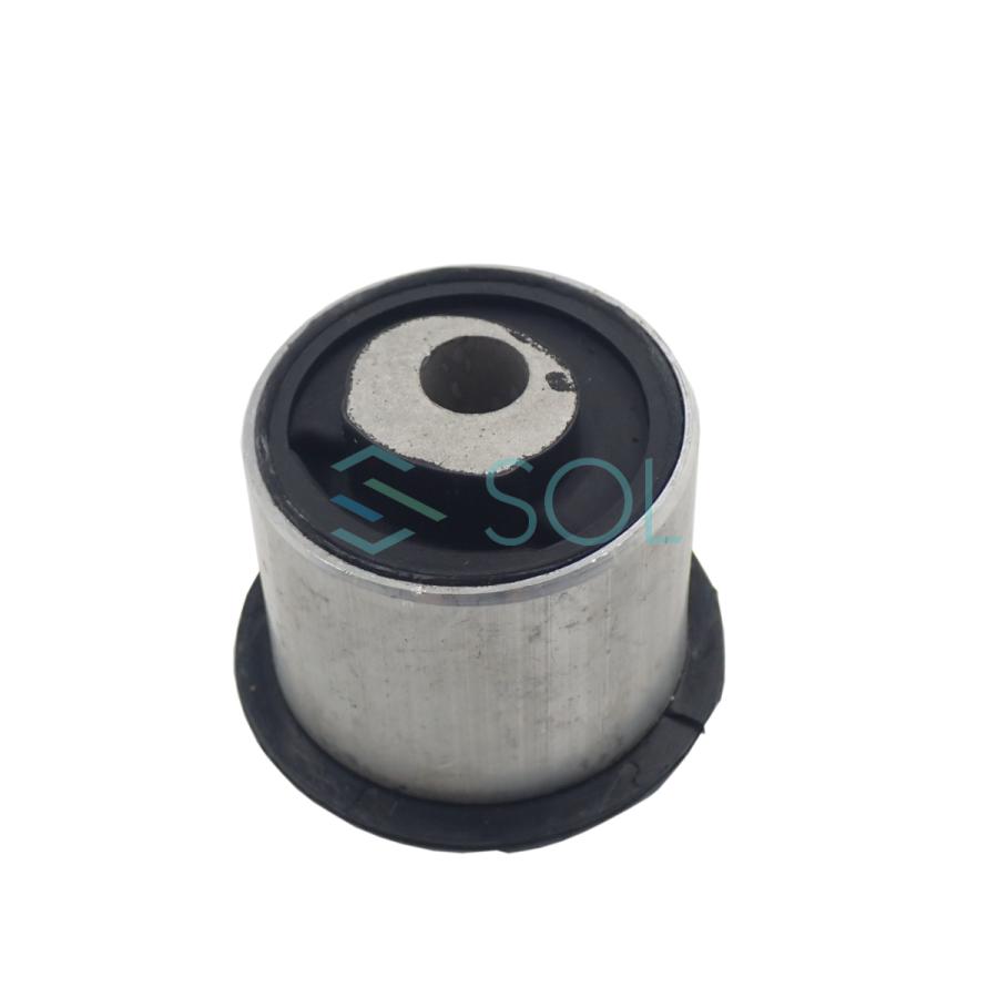 Audi アウディ Q7(4LB) フロント ロアアームブッシュ コントロールアームブッシュ 後側 左右共通 7L0407182E ...