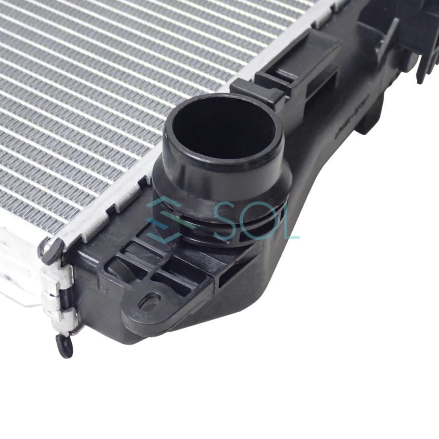 ベンツ W205 W213 W238 W257 ラジエーター ラジエター C180 C200 C220d C250 C350 C450 C43 ...