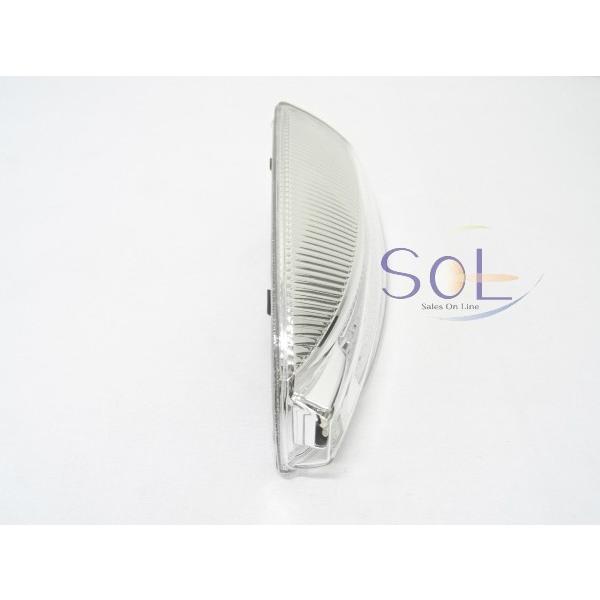 Mercedes-Benz ベンツ W204 前期 ドアミラーウインカーレンズ 右側 C180 C200 C250 C300 C350 C63 ...