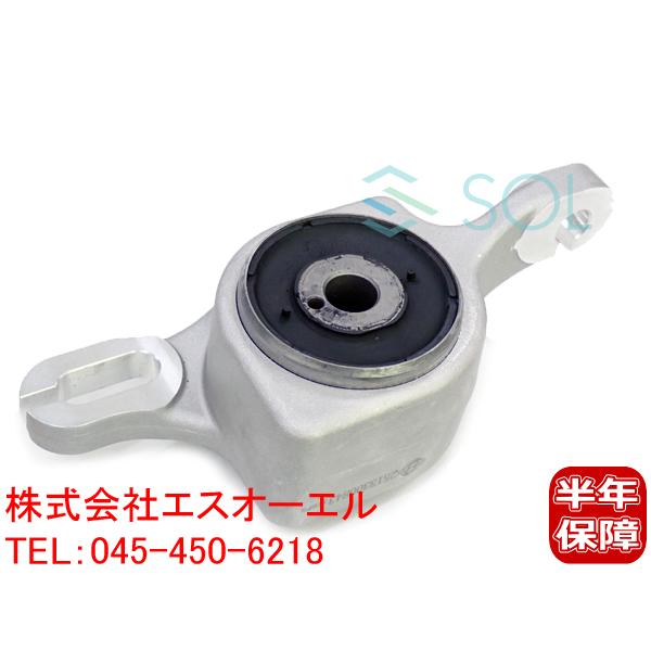 Mercedes-Benz ベンツ W251 フロント ロアアーム コントロールアーム ブッシュ ブラケット 右側 R350 R500 ...