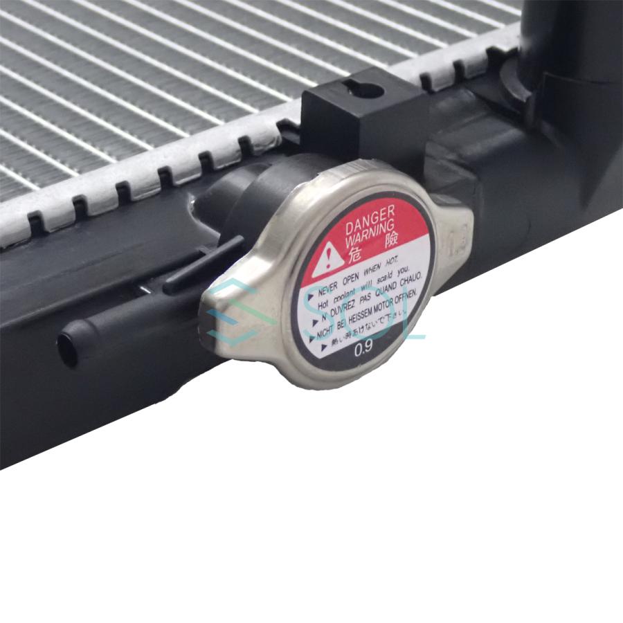 三菱 パジェロ イオ(H61W H62W H66W H67W H71W H72W H76W H77W) ラジエーター ラジエター キャップ付 MR373172 出荷締切18時 ...