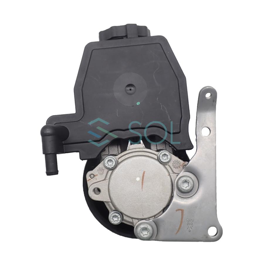 Mercedes-Benz ベンツ W203 パワステポンプ パワーステアリングポンプ C180 C200 C230 0024668301 ...