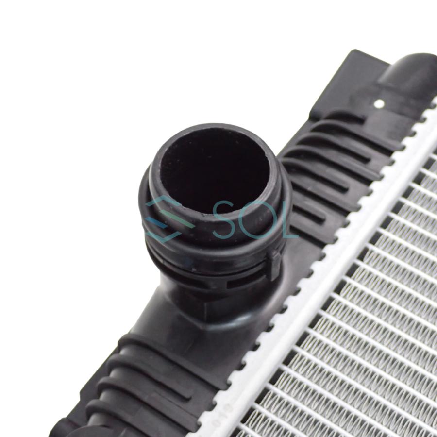 BMW CAPSOL F07 F10 F11 ラジエーター ラジエター 528i 17118672011 17118658304 ...