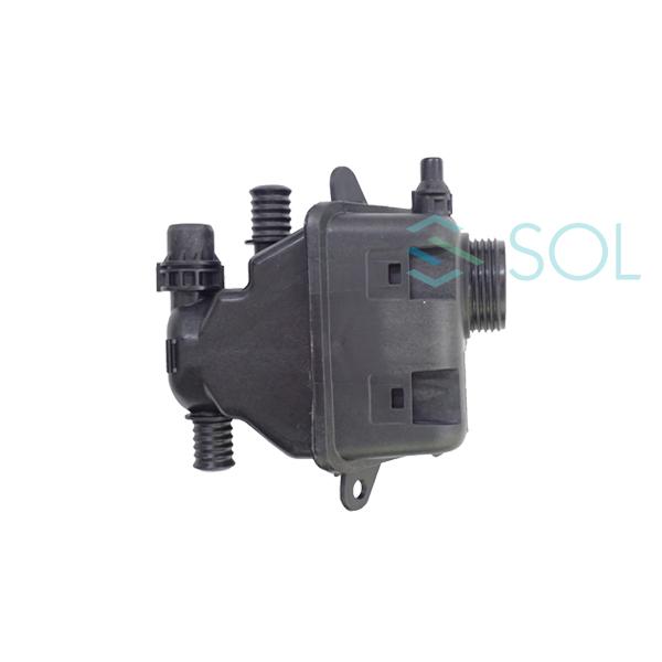 BMW F07 F10 F11 F06 F12 F13 インタークーラー用 リザーバータンク エクスパンションタンク 550i 650i ...