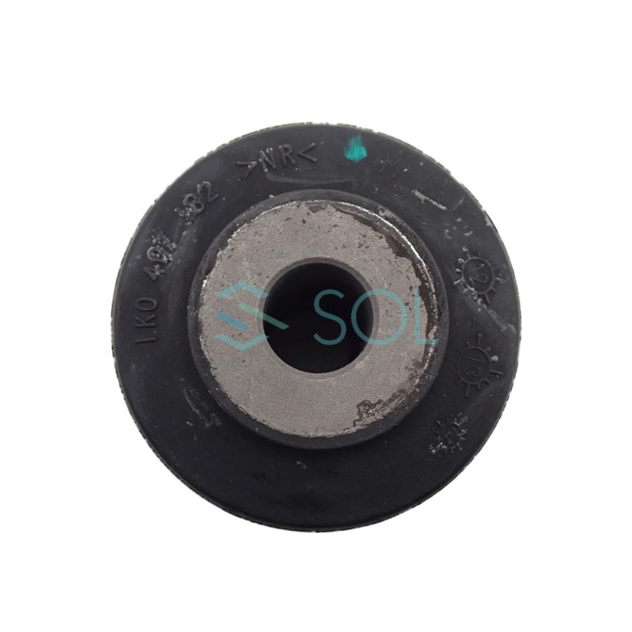 Audi アウディ A3 8P1 8PA Q3 8U TT 8J3 8J9 フロントコントロールアームブッシュ 前側 左右共通 ...