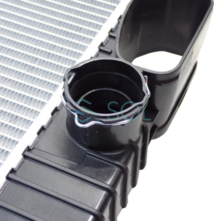 Mercedes-Benz ベンツ CLSクラス W219 CLS550 ラジエーター ラジエター 冷却装置 2115003402 18時まで ...