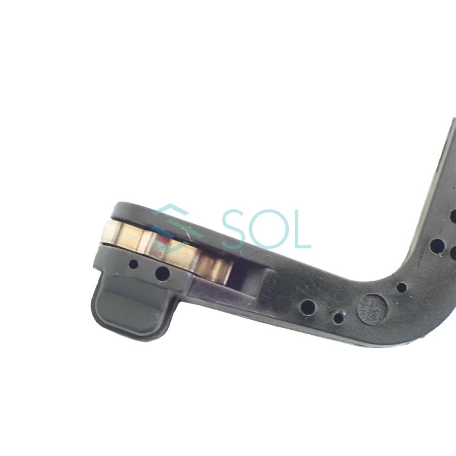 フロント ブレーキパッド + ブレーキパッドセンサー 左右セット BMW E65 E66 735i 740i 745i 750i 745Li ...