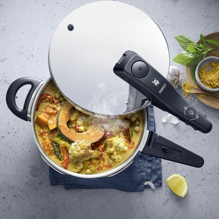 WMF パーフェクトS 圧力鍋 4.5L W0790829990 送料無料 / IH対応 ガス対応 片手鍋 時短 お手軽 簡単 レシピ付き 10年保証 ヴェーエムエフ : wmf-033 ...
