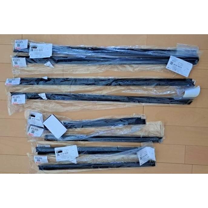 ★ダイハツ純正新品★L235 L245 エッセ ドアガラス ウエザストリップ OUT 前後 LR 左右 1台分 4点セット 2005/11-2011/08 : d0052 : Global ...
