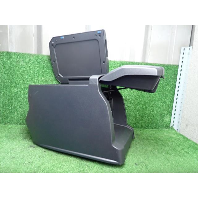 ヴェルファイア DBA-ANH20W コンソールボックス 070 58810-58140-B0 : 創新 パーツ - 通販 - Yahoo ...