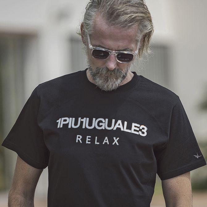 1PIU1UGUALE3 RELAX ウノピゥウノウグァーレトレ スパンコールロゴ 半袖Tシャツ メンズ かっこいい おしゃれ ブランド ウノ ...