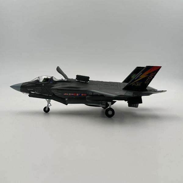 1/72 F35B 戦闘機モデル 攻撃戦闘機モデル スタンド付き 航空機モデル 合金飛行機モデル オフィス ギフト 棚 カフェ用 : STKショップ - 通販 - Yahoo!ショッピング
