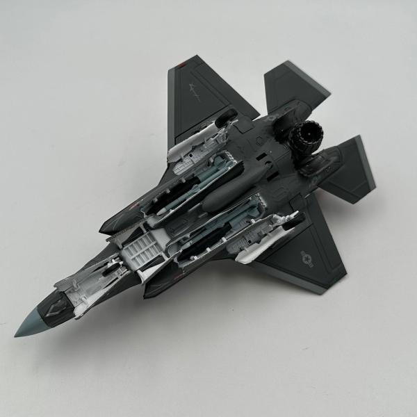 1/72 F35B 戦闘機モデル 攻撃戦闘機モデル スタンド付き 航空機モデル 合金飛行機モデル オフィス ギフト 棚 カフェ用 : STKショップ - 通販 - Yahoo!ショッピング