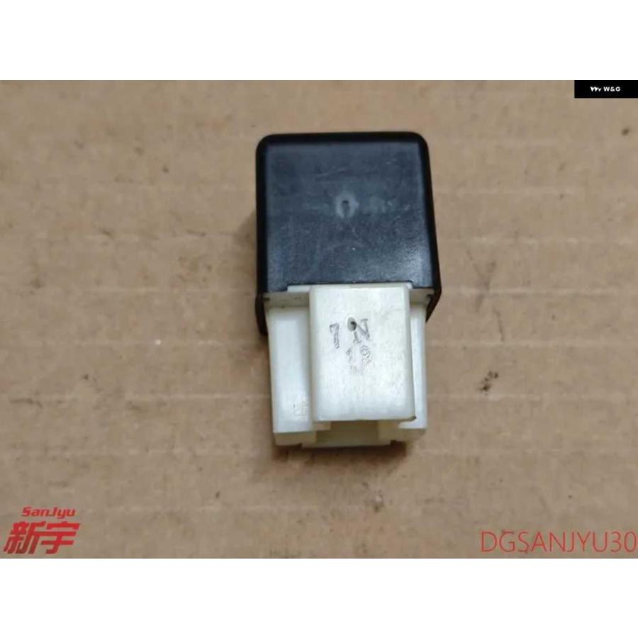 並行輸入品 ランサー ギャラン L400 パジェロ イオ スポーツ リレー スペシャルランプ MB629080 1567 ...