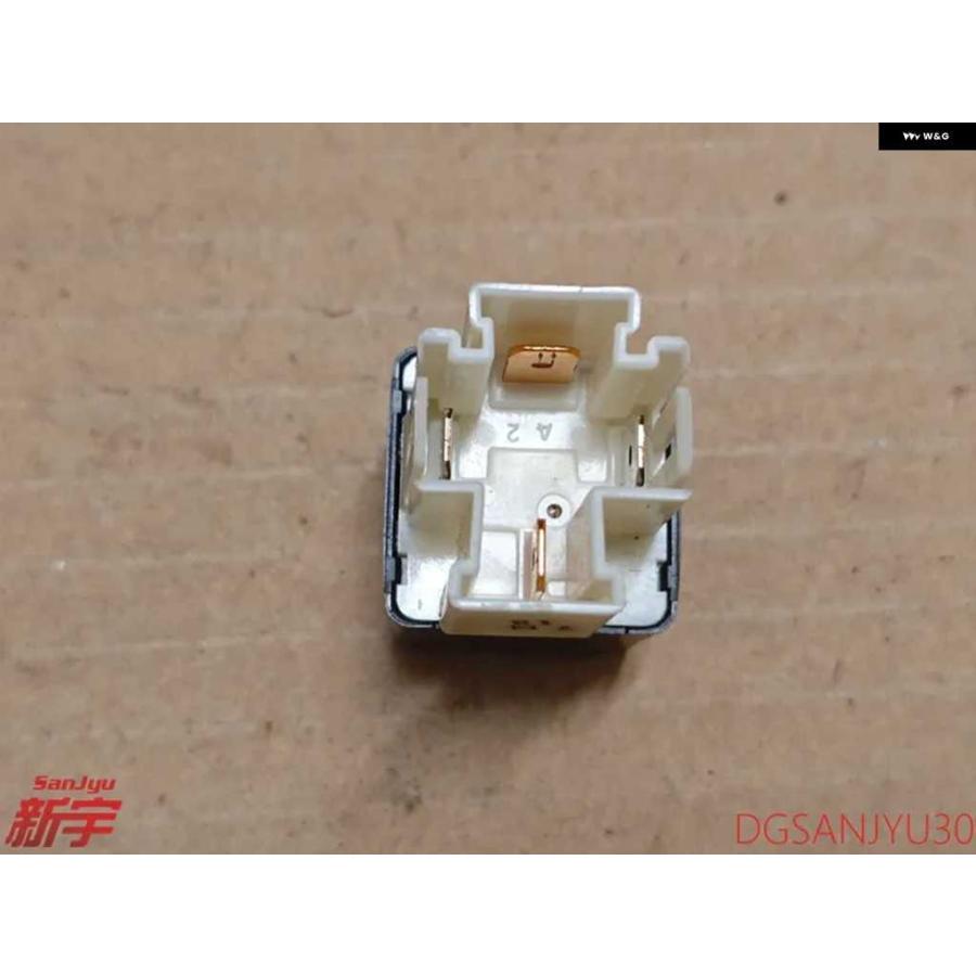 並行輸入品 ランサー ギャラン L400 パジェロ イオ スポーツ リレー スペシャルランプ MB629080 1567 ...