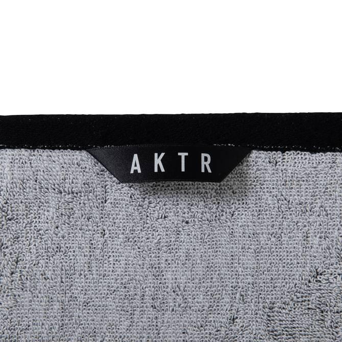 AKTR SPORTS TOWEL "AKTR LOGO" BLACK 524-002021 : Seven2Leathers. - 通販 ...