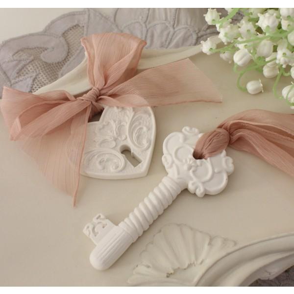 アロマストーン 石膏 アロマ マチルドエム フランス センティッドデコ ハート鍵穴 サンタルシークレット (725) サンダルウッド 白檀 飾り マチルドM Mathilde M ...