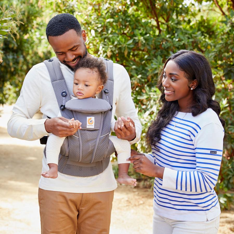 Ergobaby エルゴベビー オムニ ブリーズ 抱っこひも ベビーウェアリング 新生児 4WAY ポーチ付き OMNI BREEZE : erg-cregbcz360p : シュガー ...