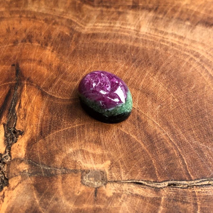 ルビーインゾイサイト《タンザニア産》【天然石 ルース017】 : isicule - 通販 - Yahoo!ショッピング