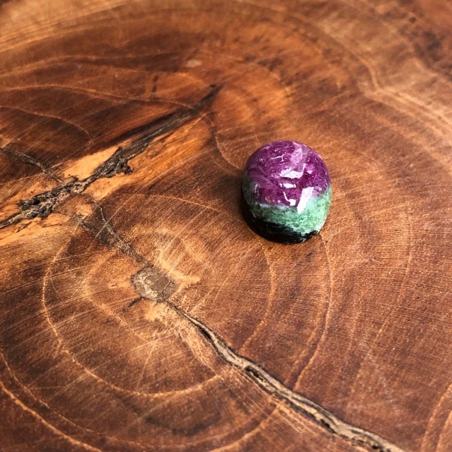 ルビーインゾイサイト《タンザニア産》【天然石 ルース017】 : isicule - 通販 - Yahoo!ショッピング