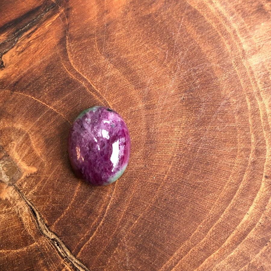 ルビーインゾイサイト《タンザニア産》【天然石 ルース018】 : isicule - 通販 - Yahoo!ショッピング