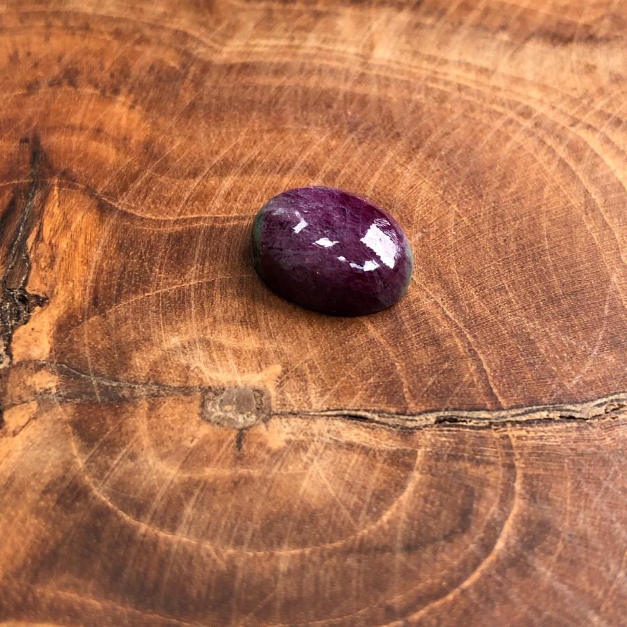 ルビーインゾイサイト《タンザニア産》【天然石 ルース018】 : isicule - 通販 - Yahoo!ショッピング