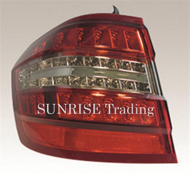 メルセデスベンツ S212 テールランプAssy 左側 アウター : サンライズトレーディング - 通販 - Yahoo!ショッピング