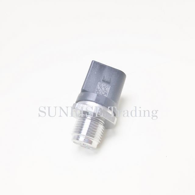 メルセデスベンツ M642エンジン フューエルプレッシャーセンサー 純正 : mb-a0061537828 : サンライズトレーディング ...