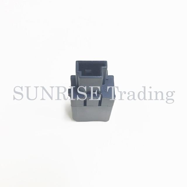 メルセデスベンツ W203 トランクリッド マイクロスイッチ 純正 : サンライズトレーディング - 通販 - Yahoo!ショッピング