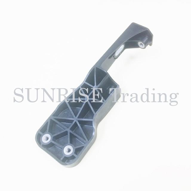 メルセデスベンツ X204 ヘッドライトマウントストラット 右側 純正 :MB-A2046200785:サンライズトレーディング - 通販 ...