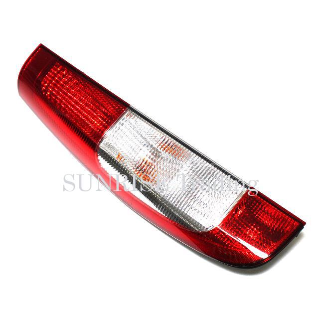 メルセデスベンツ W639 テールランプ 左側 純正 : サンライズトレーディング - 通販 - Yahoo!ショッピング