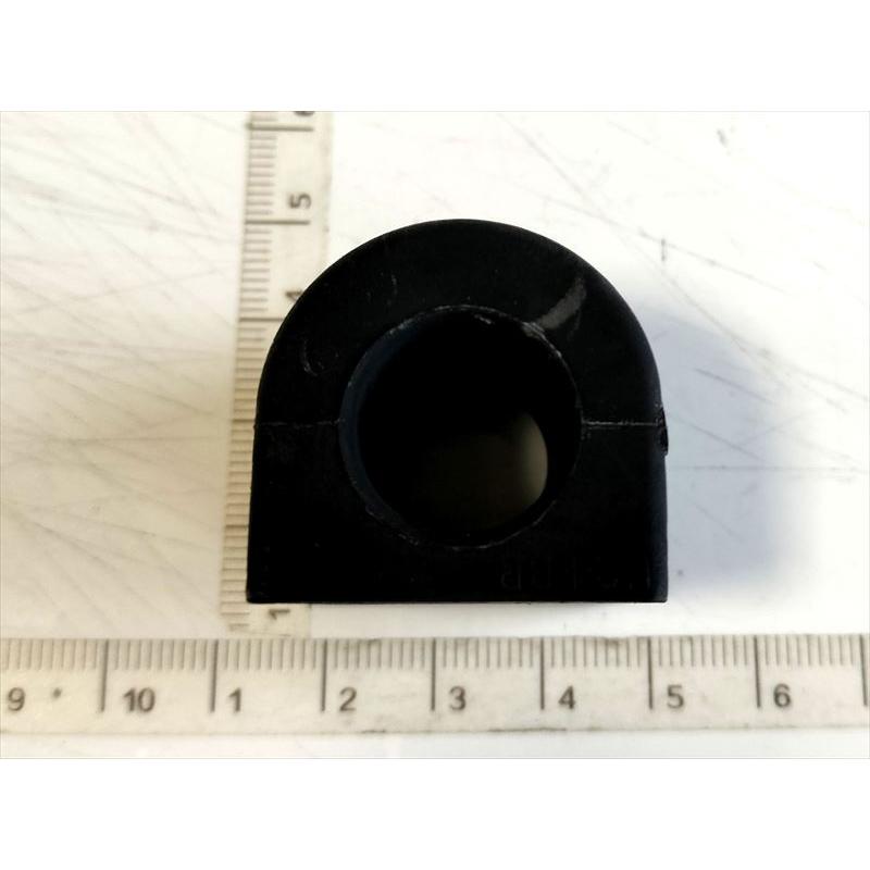 フロントスタビライザバーブシュNO．2のみ 48815-26420 ハイエース用 トヨタ純正部品 : スズキモータース dop-net ...