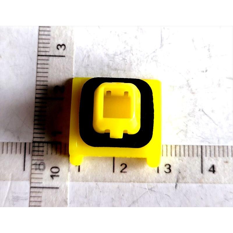 スライドドアマッドガードクリップのみ 75397-58030 アルファード用 トヨタ純正部品 : スズキモータース dop-net - 通販 ...