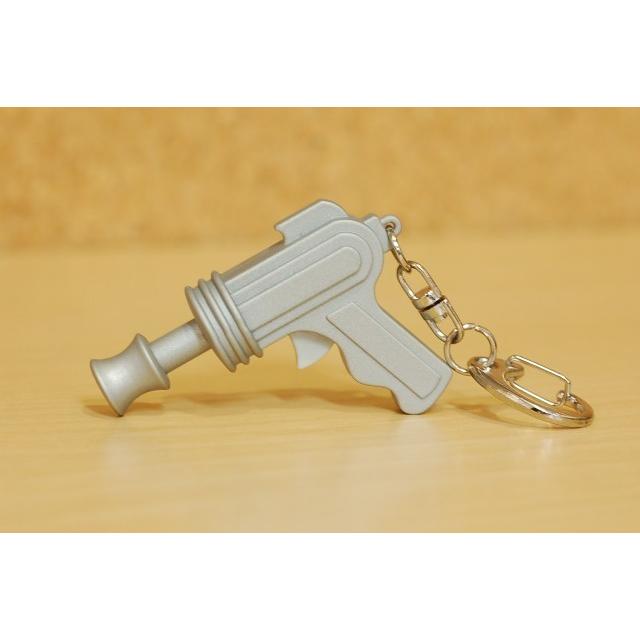 【キッカーランド/KIKKERLAND】ノイジーキーライト スペースガン SPACE GUNLED キーホルダー 雑貨 1000円以下 ...
