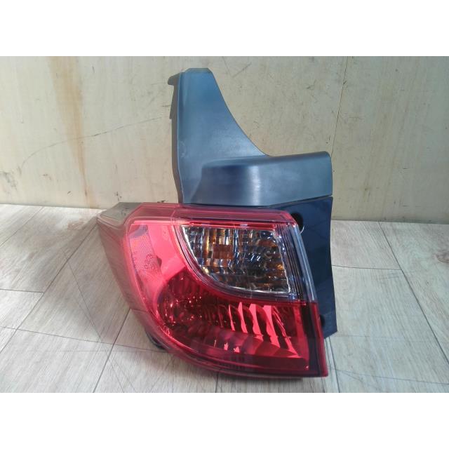 プレマシー DBA-CWEFW 左 テールランプ テールレンズ 20CS LF-VD 38P スタンレー P9377 C513-51-160E : 株式会社SYパーツ部門 - 通販 ...