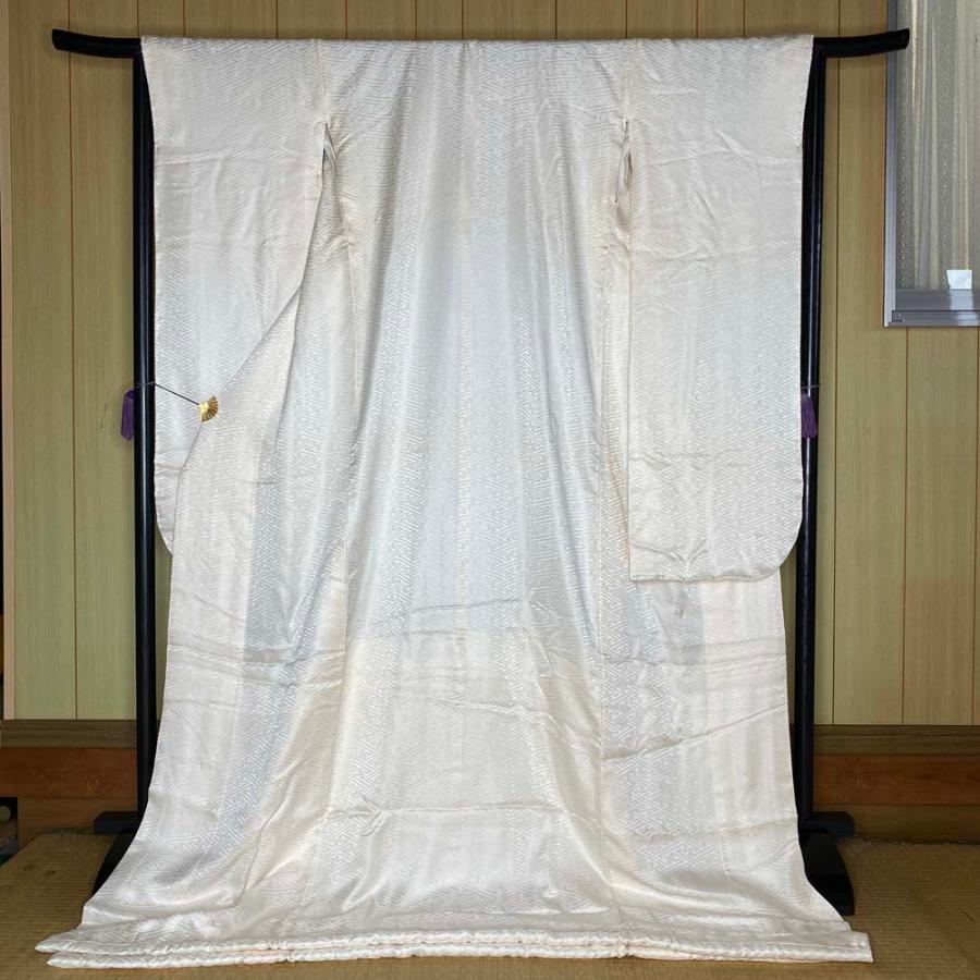 掛下 白打掛 色打掛 白 撮影用 結婚式 リサイクル 正絹 花嫁衣装 裄66m 身丈193cm 美品 Mサイズ 1943 : 祥美苑ハートランド - 通販 - Yahoo!ショッピング