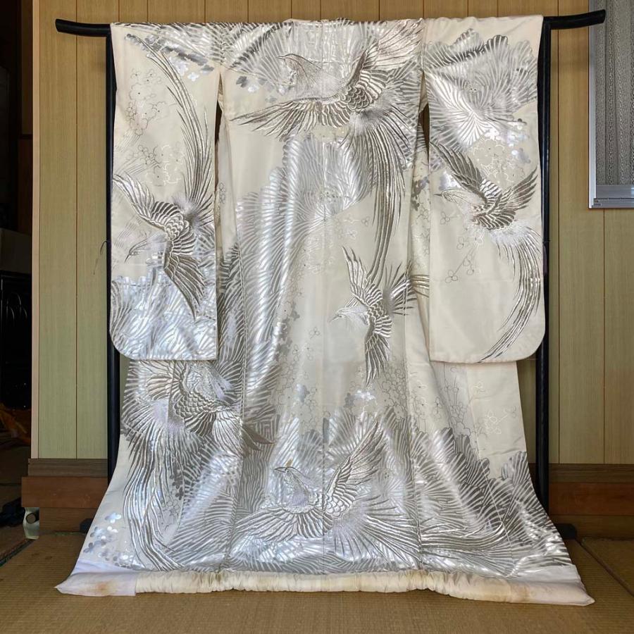 白打掛 白無垢 正絹 打掛 白 撮影用 結婚式 花嫁衣装 裄66m 身丈185cm 美品 Mサイズ 2812 :28120109:祥美苑ハートランド - 通販 - Yahoo!ショッピング