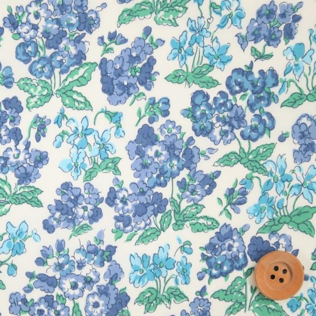 リバティプリント タナローン621『Emerline エマーライン』ブルー＆ライトブルー（90-3330110） : lbty621-90bt ...