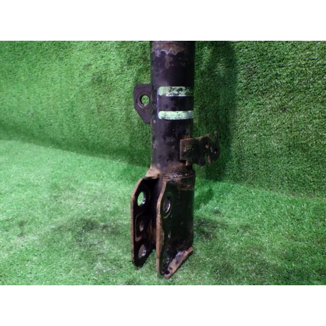 ノア DBA-AZR65G 右フロントストラット Xスペシャル 4WD 8人 8K2 48510-80239 :000001211350110:鈴木商会ELVストア - 通販 - Yahoo ...