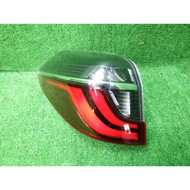 シャトル 6AA-GP7 左テールランプ/テールライト ハイブリッド ホンダセンシング NH883P スタンレー W4845 33550 ...