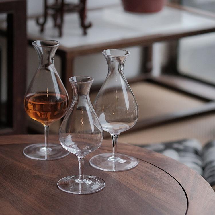 台湾茶器 耐熱 グラス 酒杯 片口公道杯 茶海 湯冷まし 酒器 均杯（香りを嗅ぐグラス 300ml） : t335 : お茶と暮らしのティーセラピー - 通販 - Yahoo!ショッピング