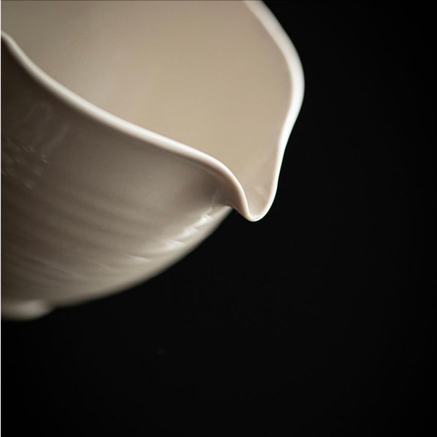 手作り 白磁 公道杯 茶海 チャカイ ちゃちゅう 湯冷まし 均杯 170ml （瓢箪 土灰釉） :t391:お茶と暮らしのティーセラピー - 通販 - Yahoo!ショッピング