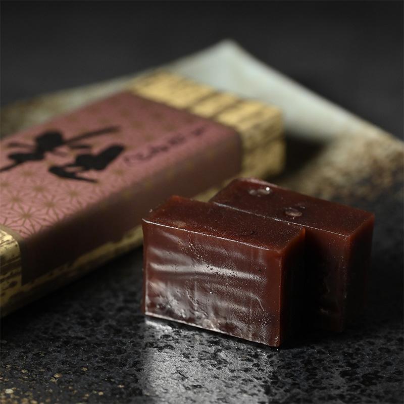 河内駿河屋 敬老の日 京鶴ようかん 3本 K-15 送料無料 (t0) | ギフト 内祝い お祝い お礼 和菓子 練羊羹 粒羊羹 抹茶羊羹 ねりようかん 誕生日 プレゼント 御供 : たばき ...