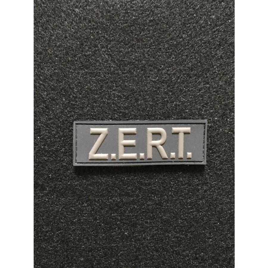「ZERT」Tactical PVC Tab パッチ Black/Gray【ポスト投函商品】 : MILITAC - 通販 - Yahoo ...