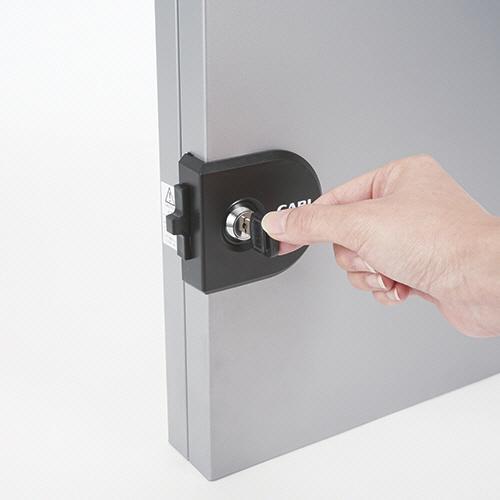 CARL カール事務器 キーボックス 80個吊 シルバー CKB−80−S 1個 : ぱーそなるたのめーる - 通販 - Yahoo!ショッピング