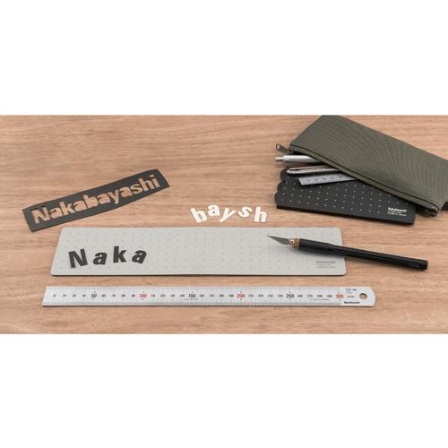 ナカバヤシ モバイルカッティングマット A4スリム グレー CTMO−A401−N 1枚 （お取寄せ品） : ぱーそなるたのめーる - 通販 - Yahoo!ショッピング